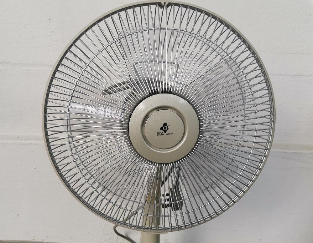 KDK 12" Table / standing fan with YURAGI mode come with remote ...