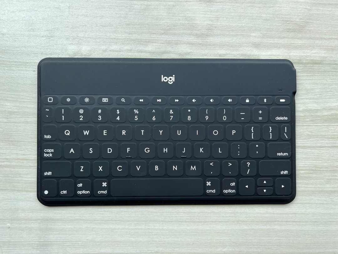 Logitech Keys-to-Go Ultra Slim Keyboard, Computers & Tech, Parts ...