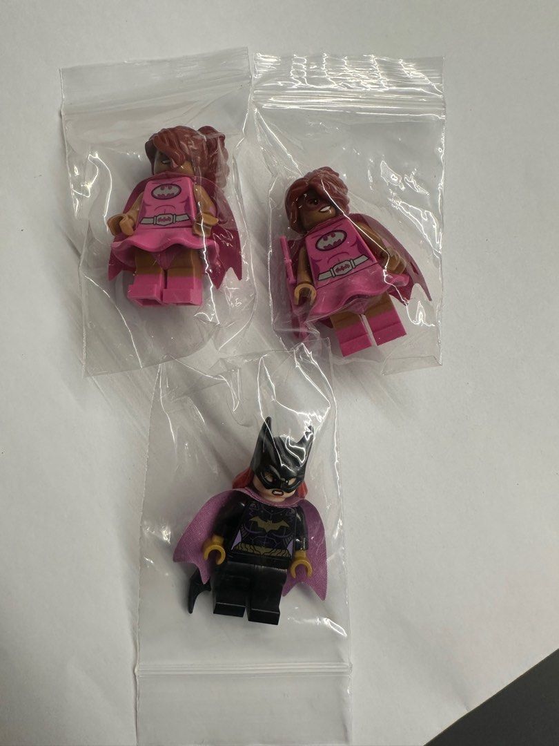 Lot of 3 original authentic Lego minifig batwoman bat girl black pink ...