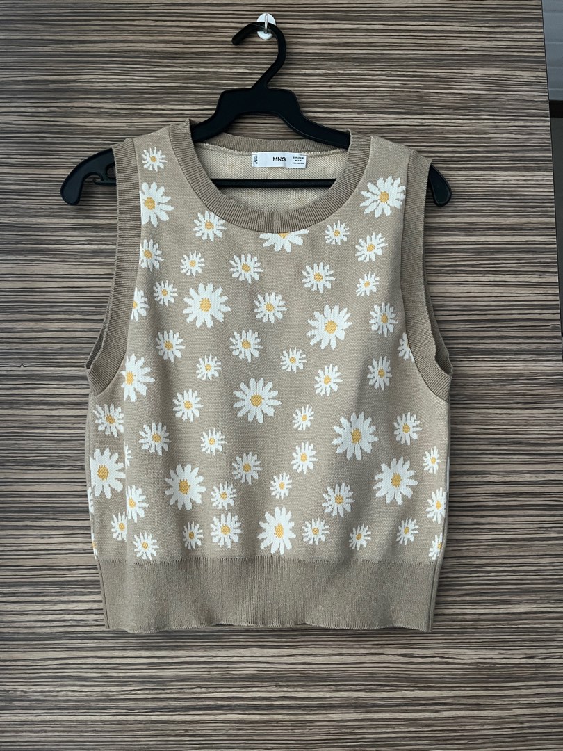 Mango knit vest, Women's Fashion, Coats, Jackets and Outerwear on Carousell