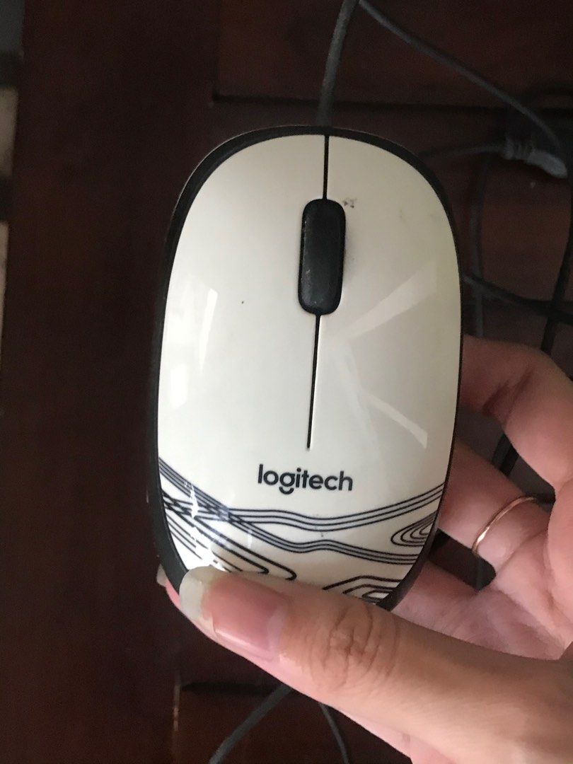 Mouse Logitech kabel on Carousell