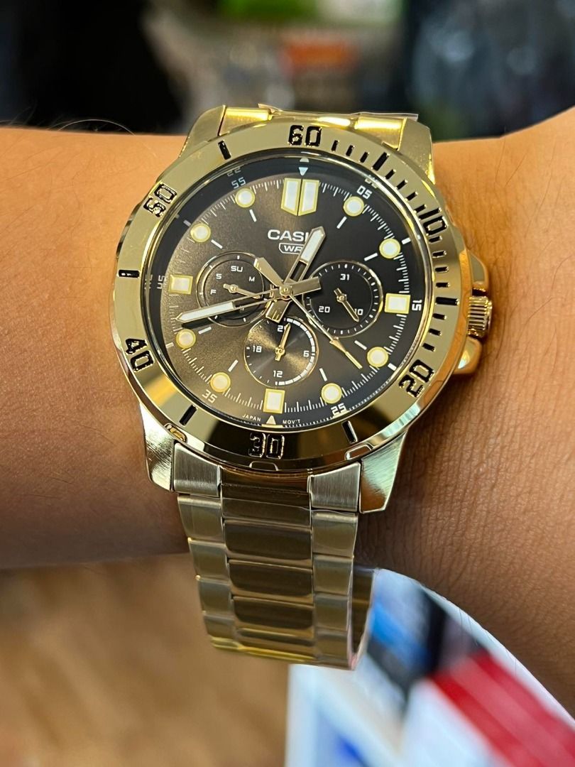 ORIGINAL CASIO Chrono Gold Stainless Steel Men's Watch MTP-VD300G-1E on ...