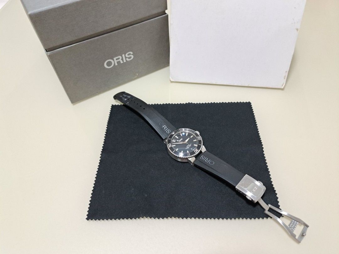 Oris Aquis, Luxury, Watches on Carousell