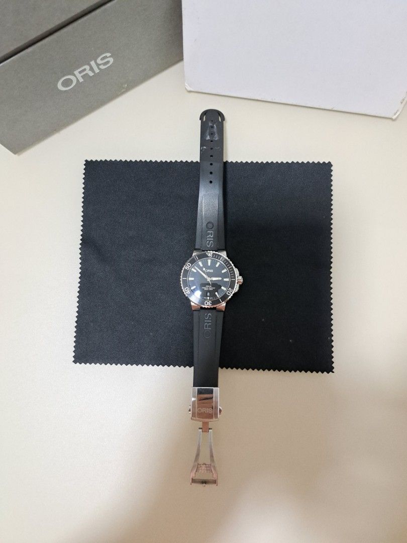 Oris Aquis, Luxury, Watches on Carousell