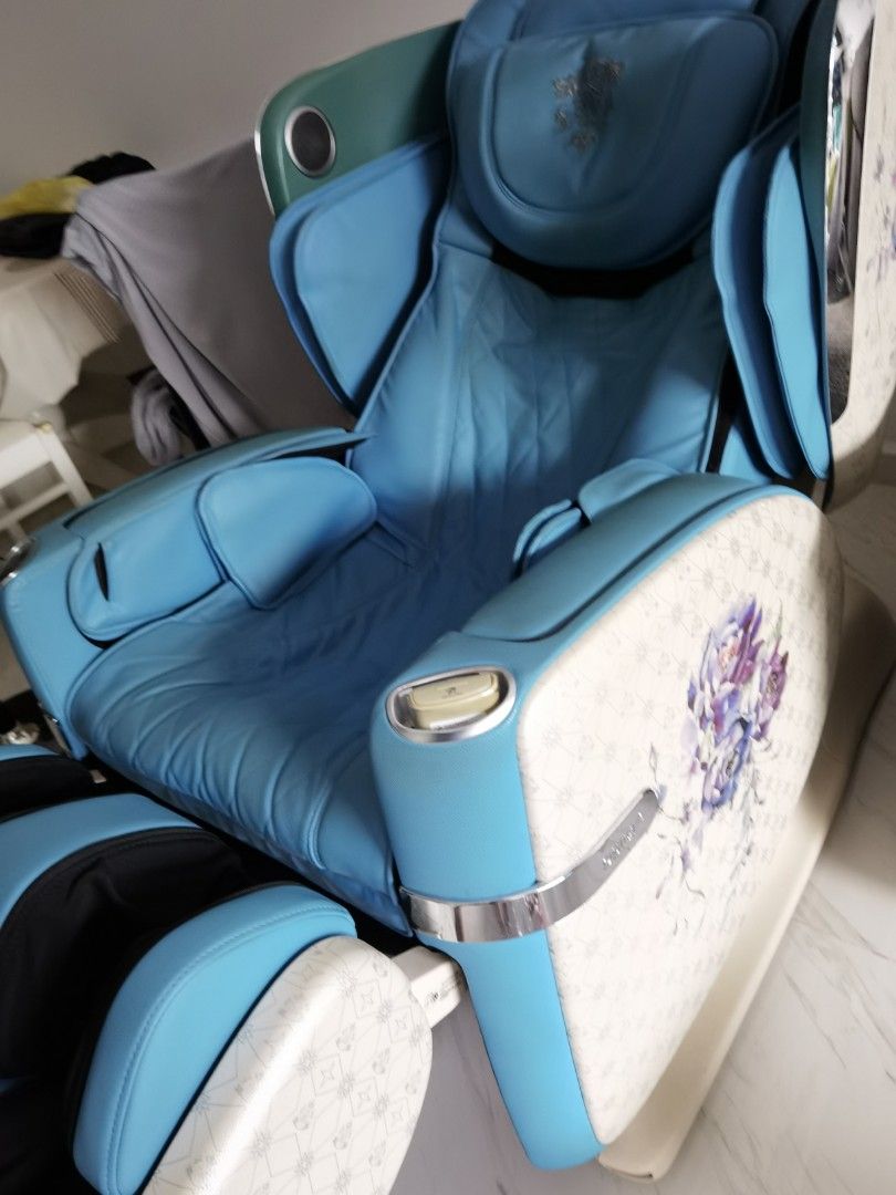 Osim Massage Chair ULOVE2, Health & Nutrition, Massage Devices on Carousell