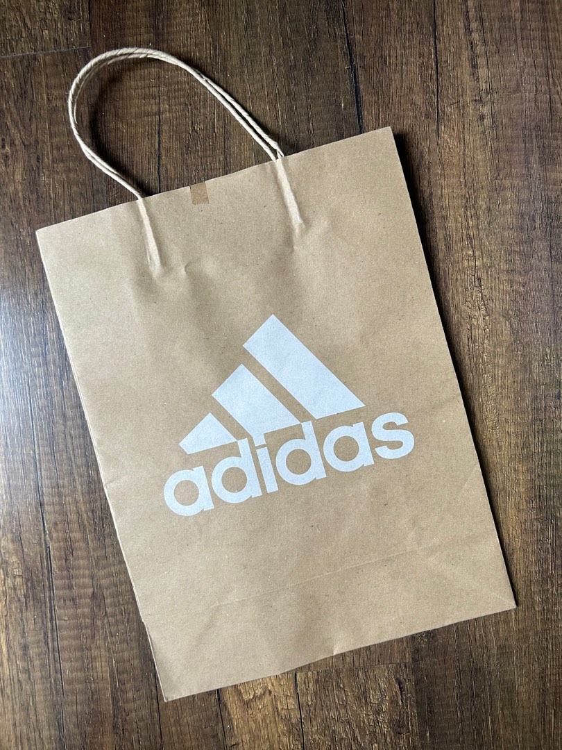 Paper Bag Adidas, Serba Serbi, Others di Carousell