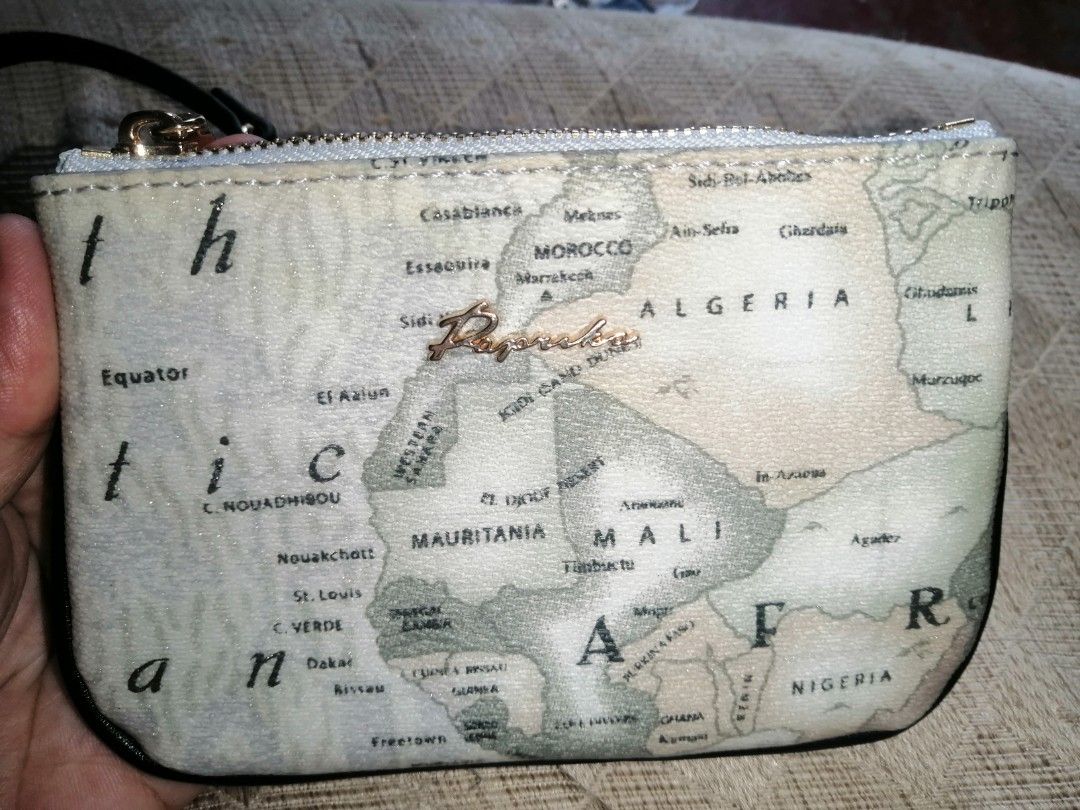 paprika map coinpurse on Carousell
