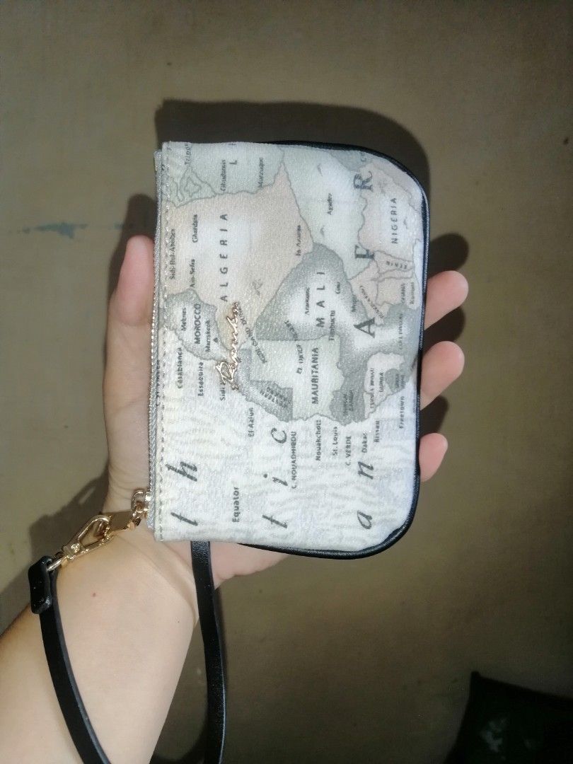 paprika map coinpurse on Carousell