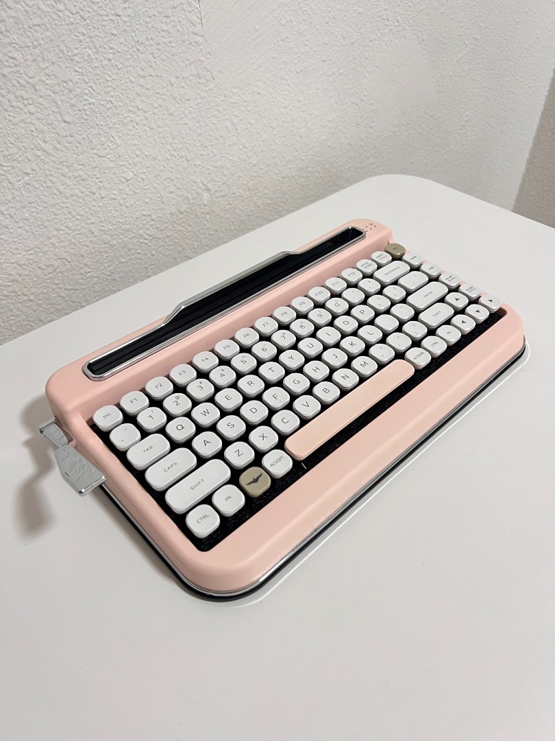 Penna Bluetooth Keyboard with Diamond Keycap (Switch - Baby Pink ...