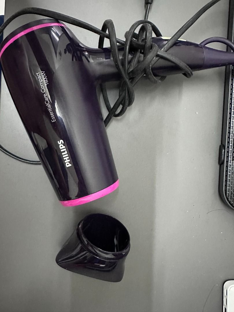 philips compact hair dryer 1600w, Beauty & Personal Care, Hair on Carousell