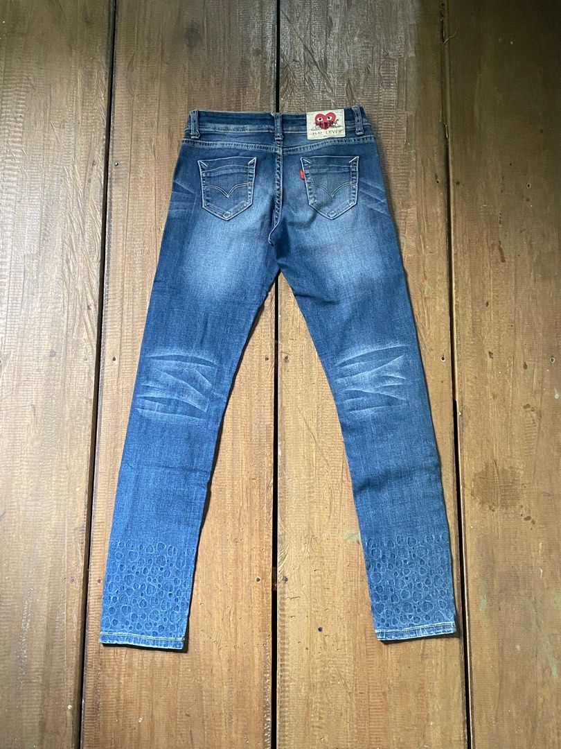 Play Cdg x Levis Pants, Women's Fashion, Bottoms, Jeans on Carousell