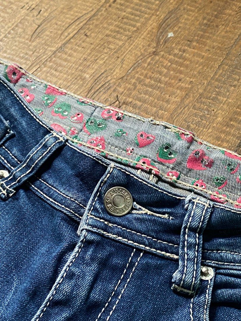 Play Cdg x Levis Pants, Women's Fashion, Bottoms, Jeans on Carousell