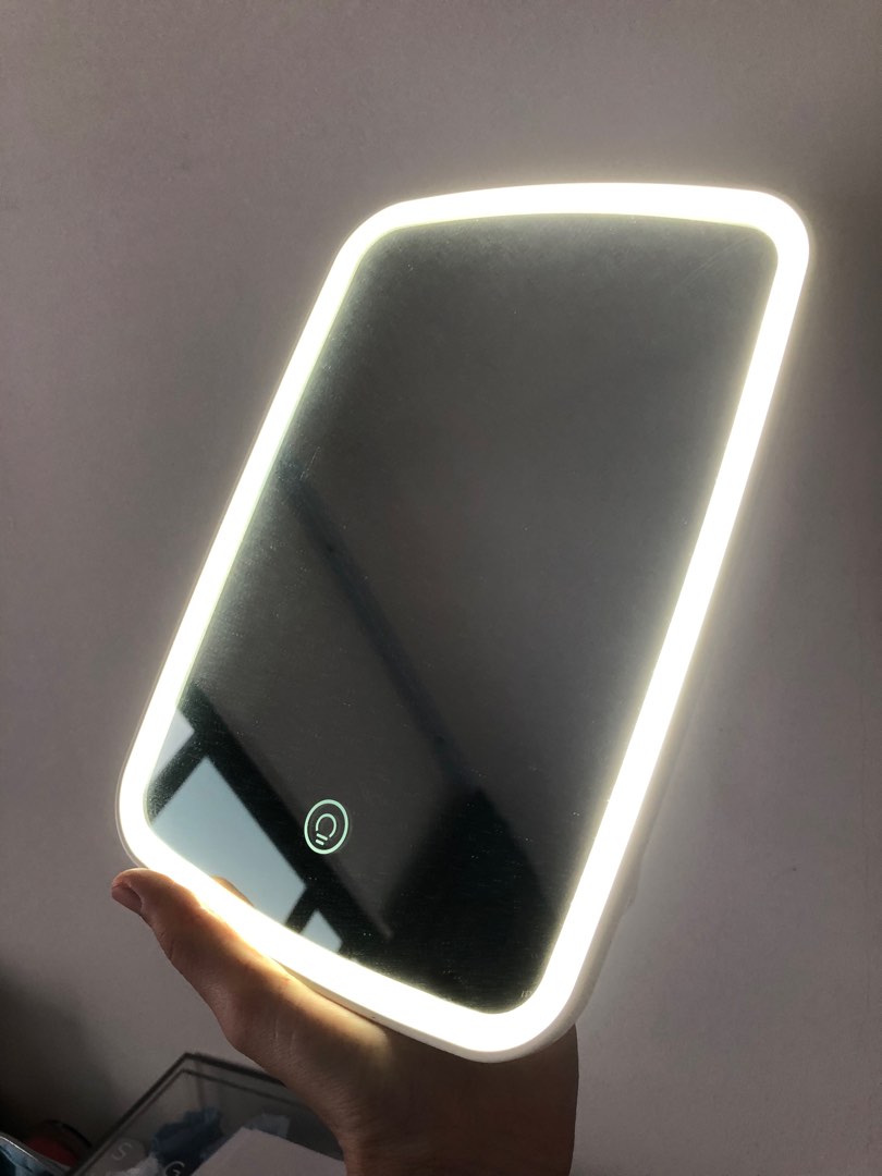 Portable rechargeable LED mirror, Computers & Tech, Laptops & Notebooks ...