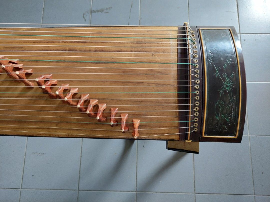 Qu Cheng alat musik tradisional, Musik & Media, Alat di Carousell