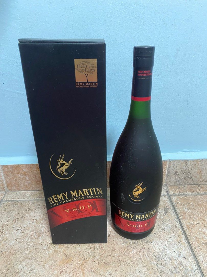 Remy Martin Fine Champagne Cognac VSOP 1L, Food & Drinks, Alcoholic ...