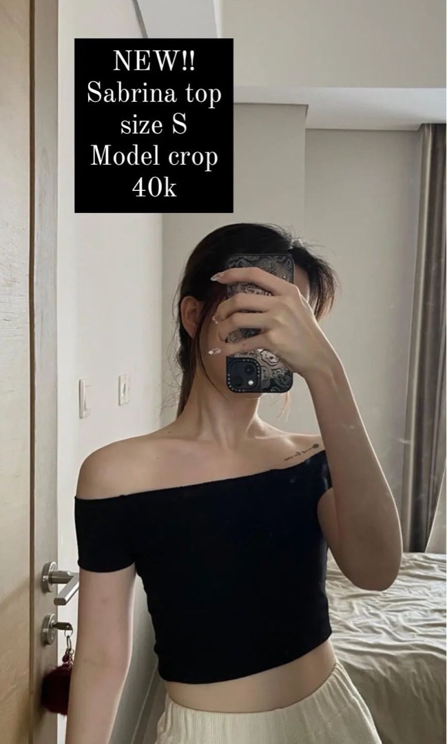 Sabrina crop top hitam, Fesyen Wanita, Pakaian Wanita, Atasan di Carousell