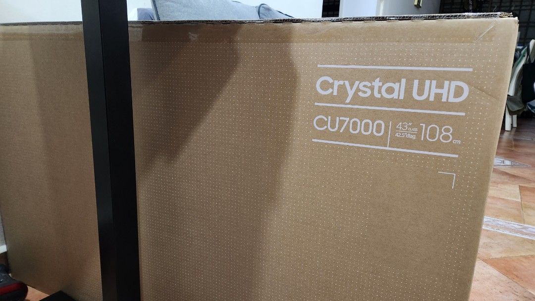 Samsung 43" Crystal UHD CU7000, TV & Home Appliances, TV ...