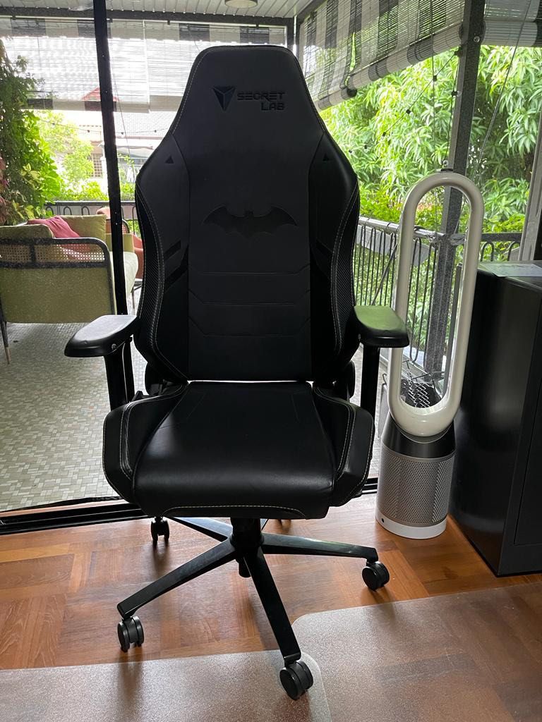 Secretlab Chair Batman Edition Titan, Furniture & Home Living ...