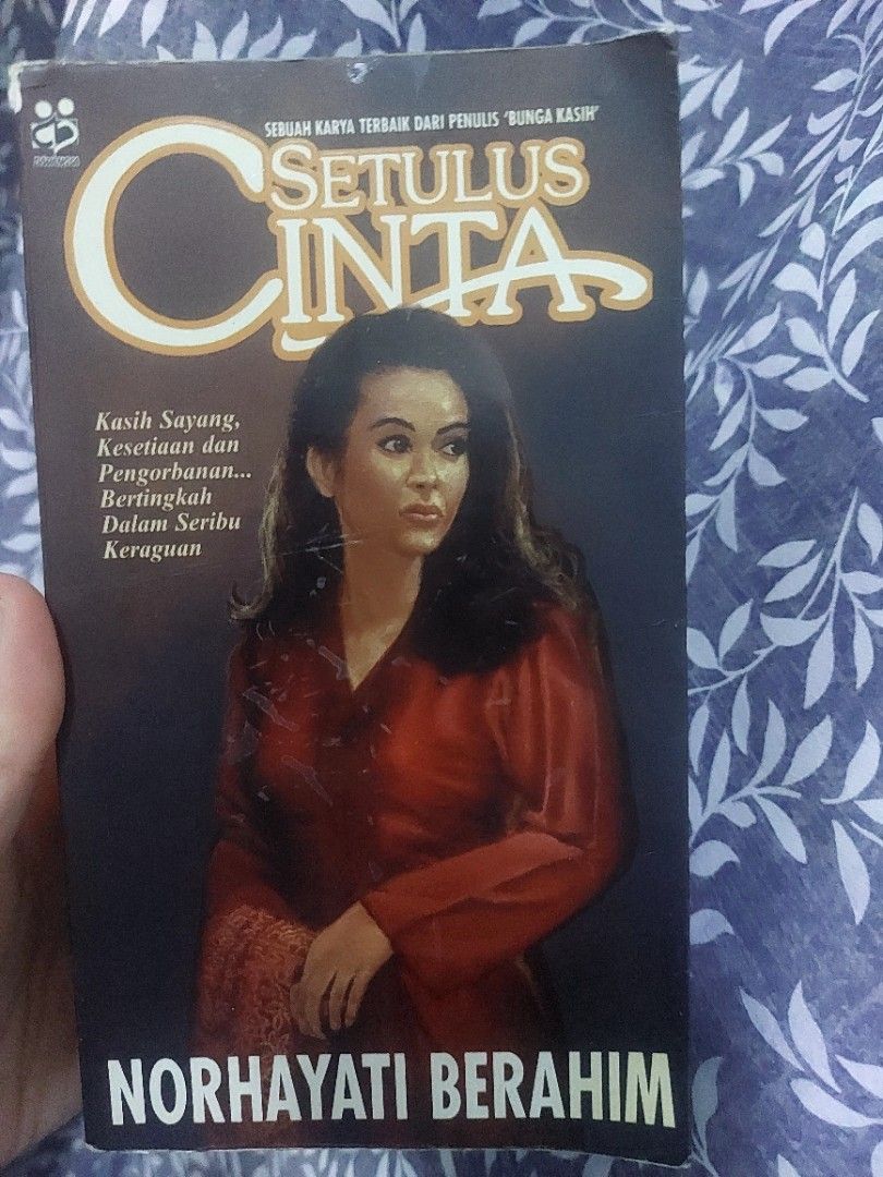 Setulus Cinta by Norhayati Berahim, Hobbies & Toys, Books & Magazines, Storybooks on Carousell