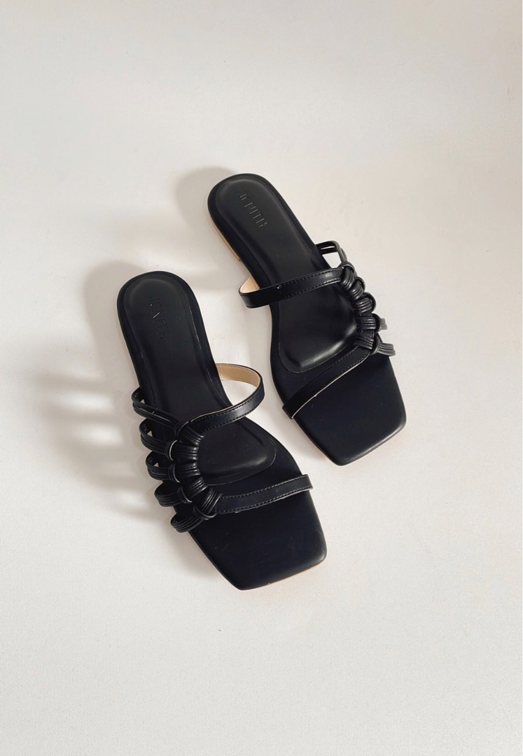 Brand New Shop Jenith Maris Sandals, Women's Fashion, Footwear, Flats ...