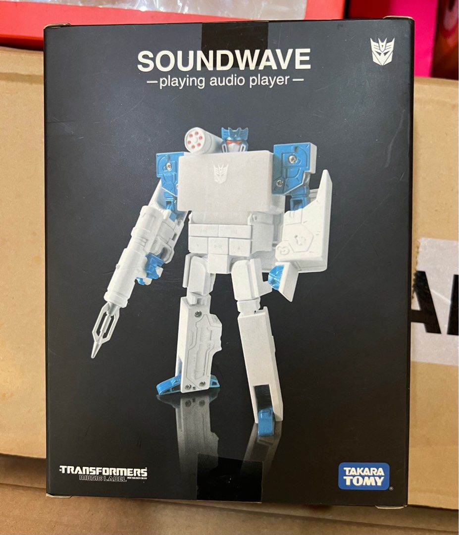 Takara Tomy Transformers audio music player soundwave (White), Hobbies ...