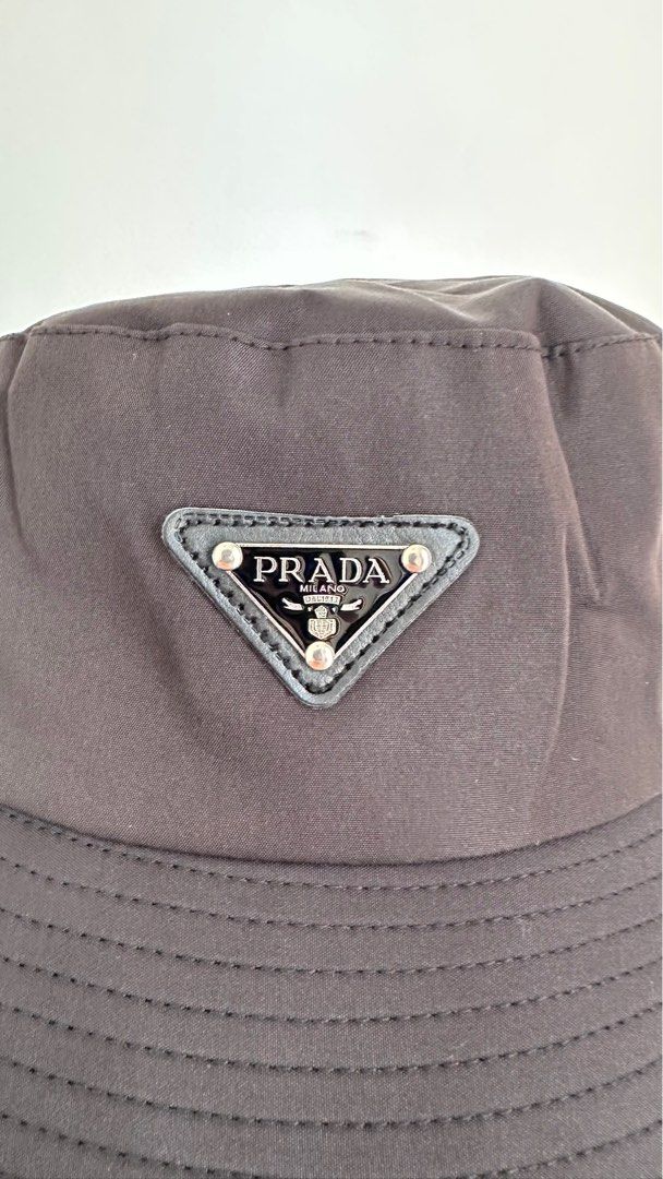 Topi prada nelayan korea bucket hat, Fesyen Wanita, Aksesoris di Carousell
