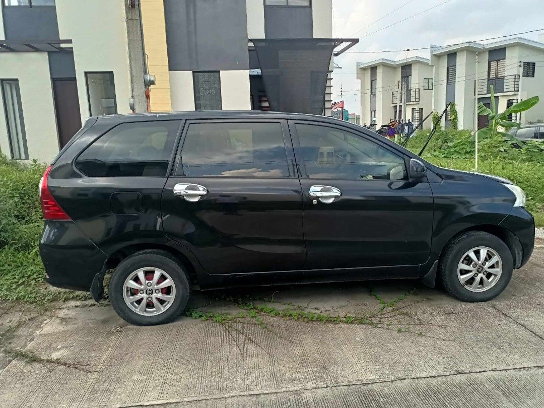 Toyota Avanza MPV Manual on Carousell