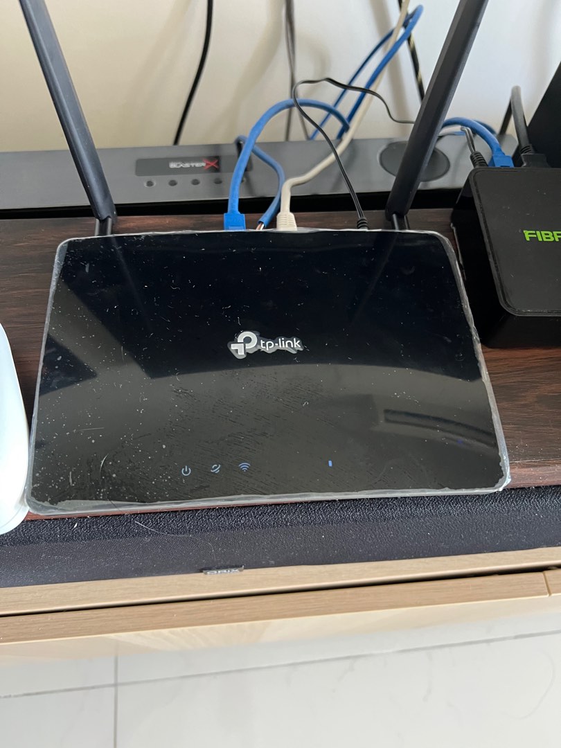 Tp link Wifi Router just put in 4g SIM card, Computers & Tech, Parts ...