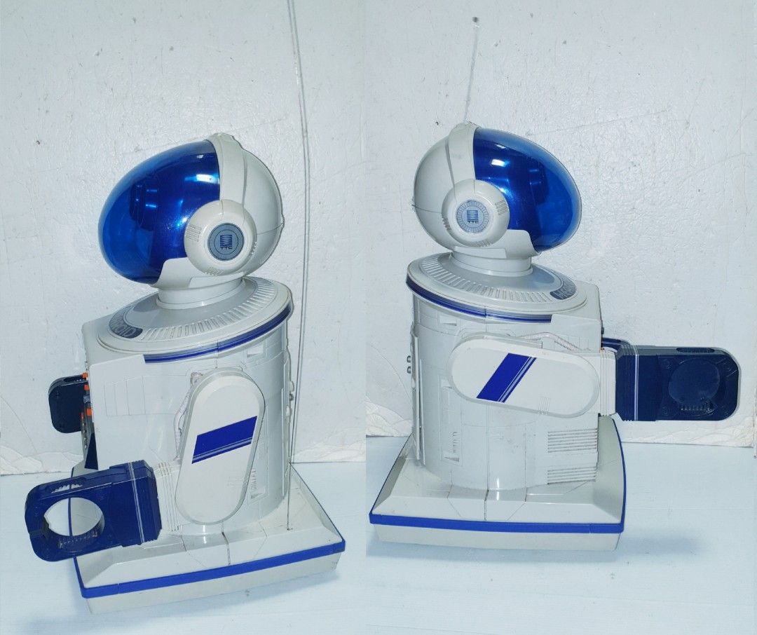 vintage tomy hearoid voice control robot, Hobbies & Toys, Toys & Games ...