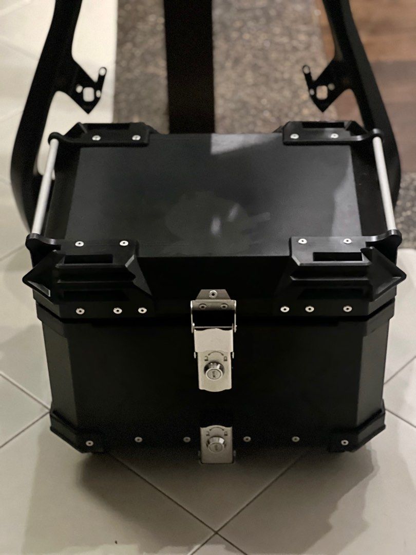 Xmax V2 rack & box, Motorcycles, Motorcycle Accessories on Carousell