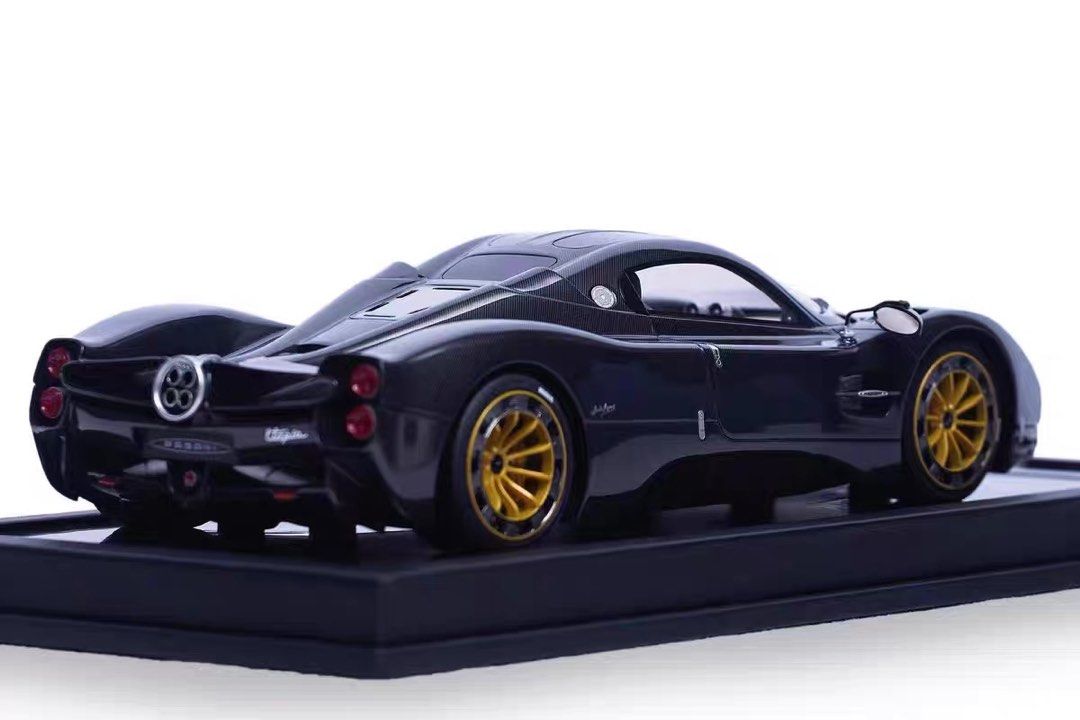 1/18 VIP Model Pagani Utopia (Full Carbon), Hobbies & Toys, Toys ...