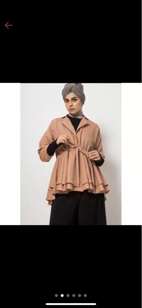 Aleza Kamila Blazer Tan, Fesyen Wanita, Pakaian Wanita, Baju Luaran di ...