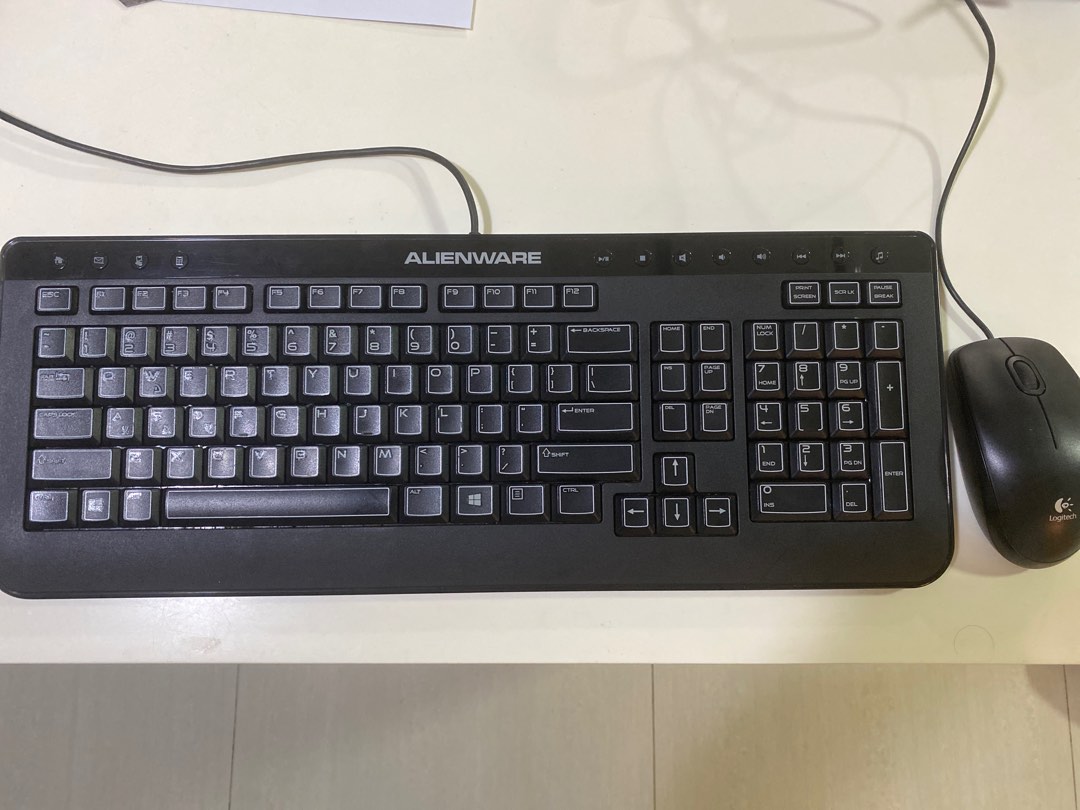 Combo: Alienware Wired Keyboard SK-8165 & Logitech Wired Mouse M100r ...