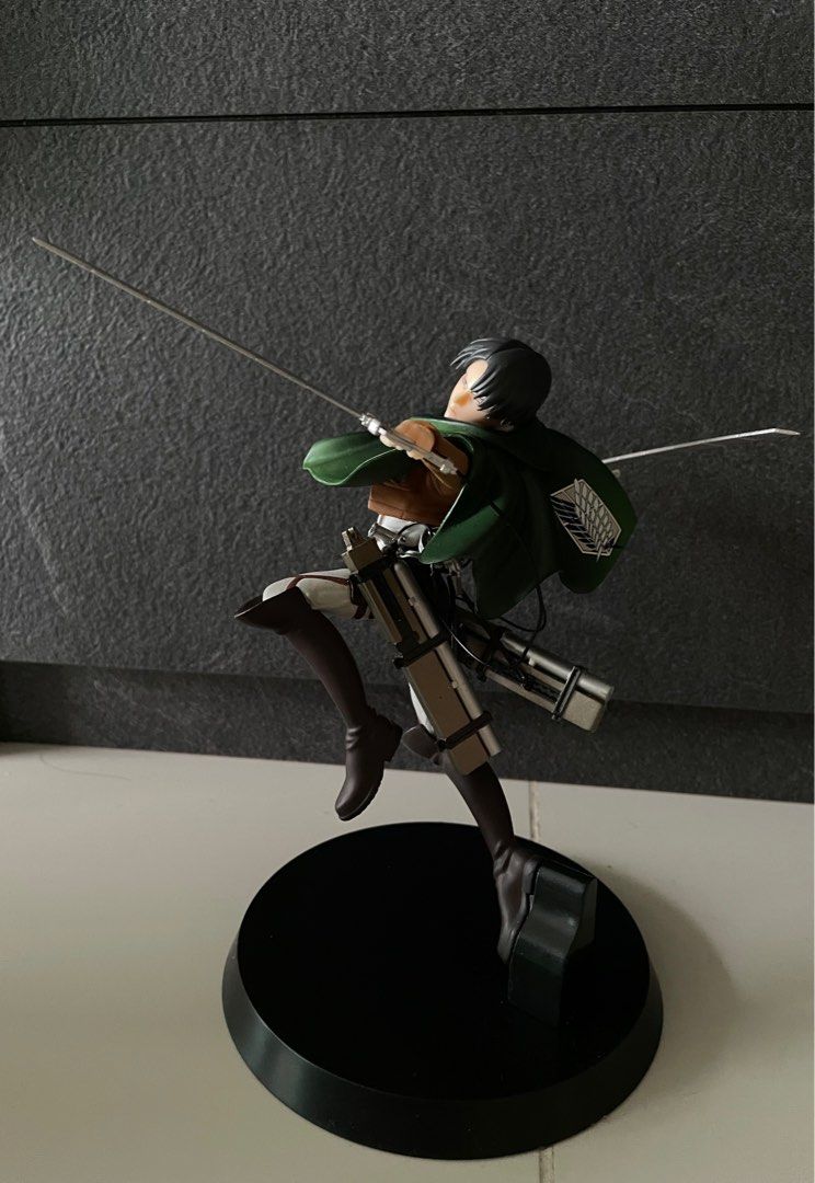 Attack on titan Levi figure (Sega premium), Hobbies & Toys, Memorabilia ...