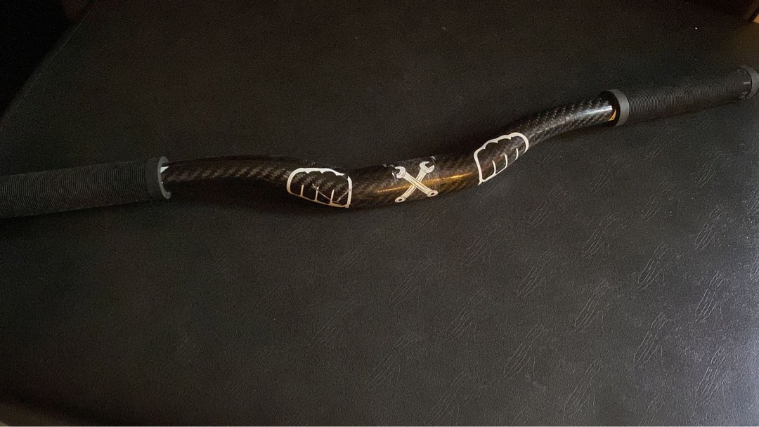 authentic pizz bar carbon riser bar 650mm, Sports Equipment, Bicycles ...