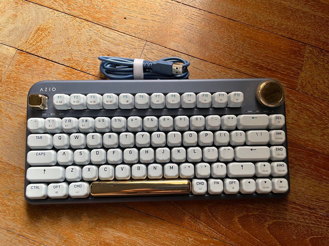 Azio Retro keyboard and mouse, Computers & Tech, Parts & Accessories ...