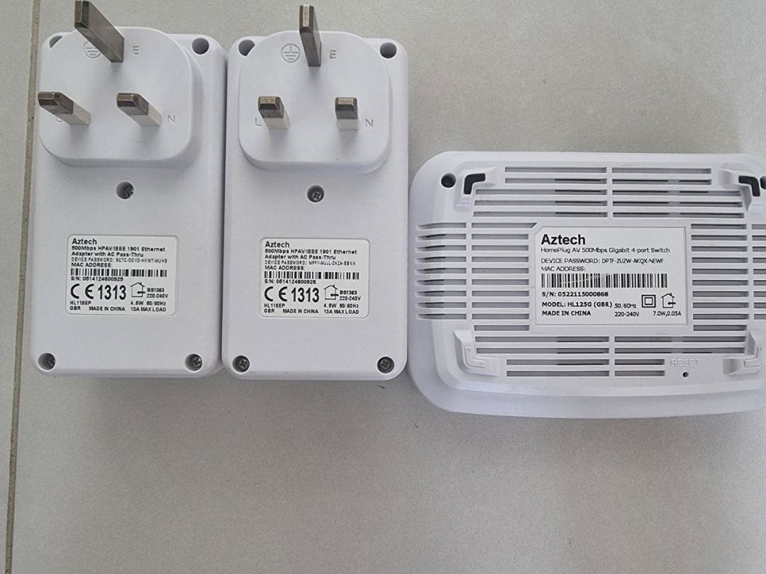 Aztech - Gigabit 4-ports Switch plus HomePlug AV (500Mbps), Computers ...