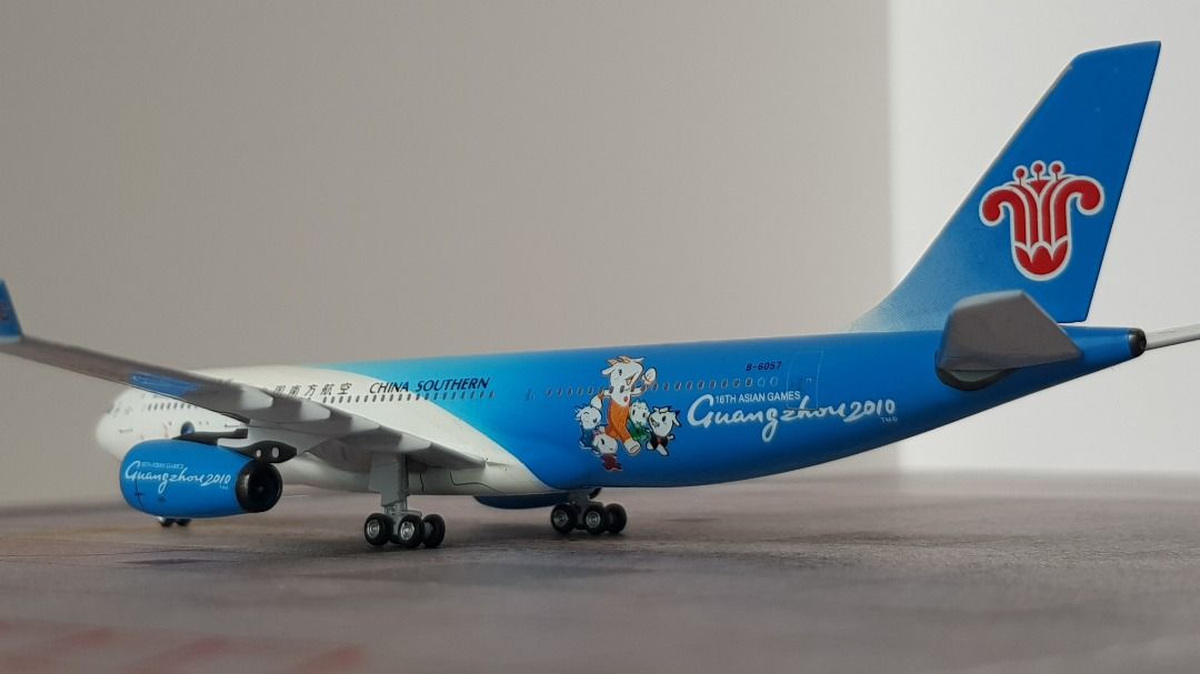 Big-Bus Models China Southern Airlines Airbus A330-200 B-6057 "16th ...