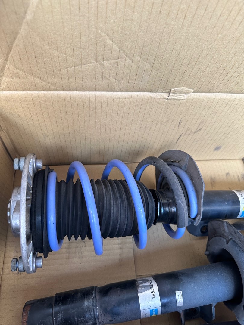 BMW F30 Triple S lowered spring, Car Accessories, Accessories on Carousell