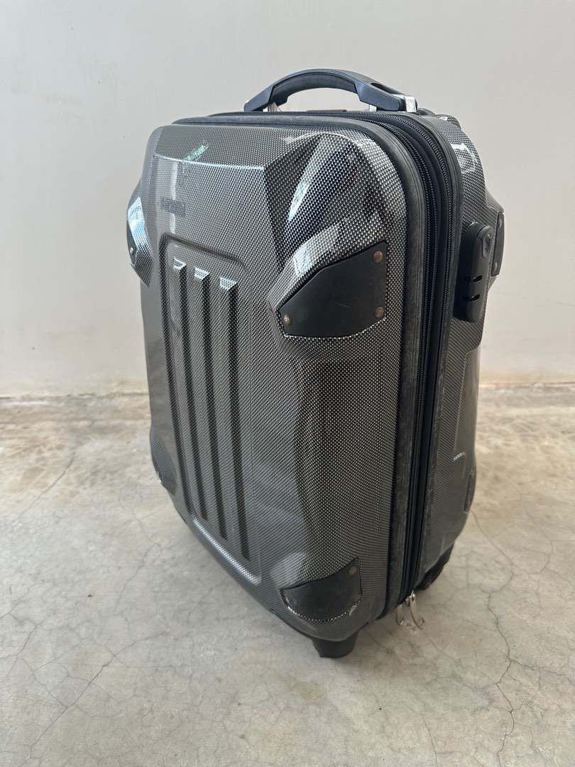 Cabin Luggage, Hobbies & Toys, Travel, Luggage on Carousell