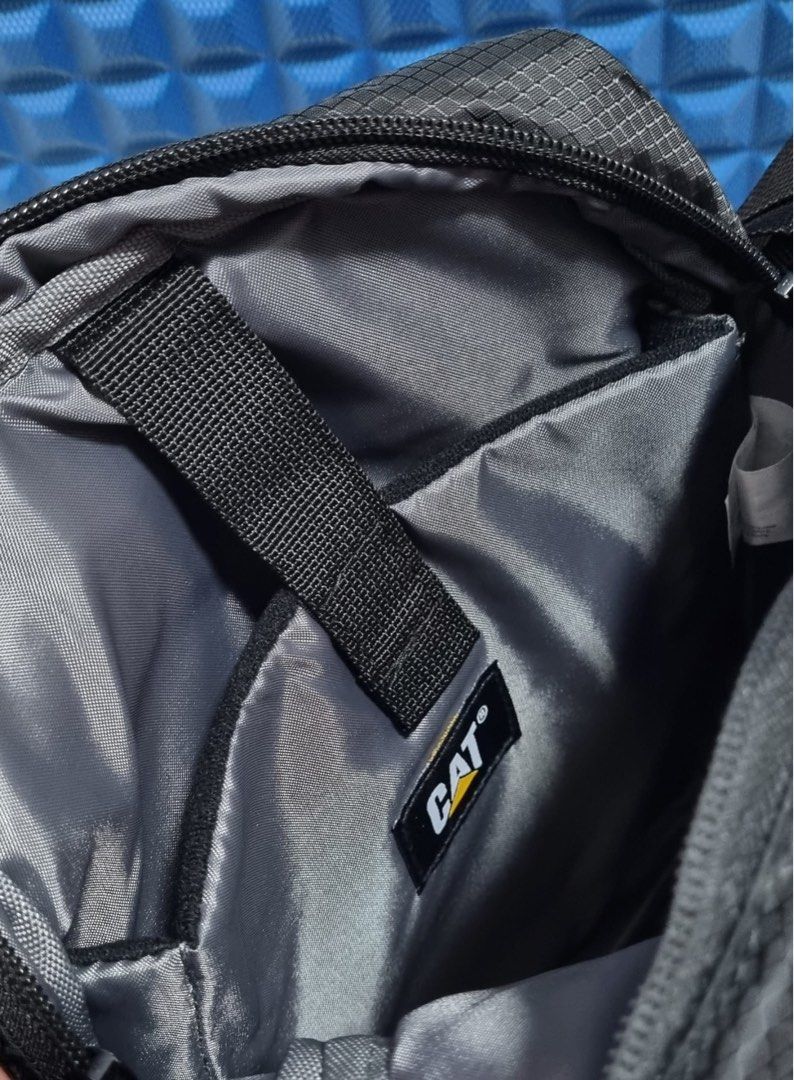 Caterpillar Tablet Bag , Men's Fashion, Bags, Backpacks on Carousell