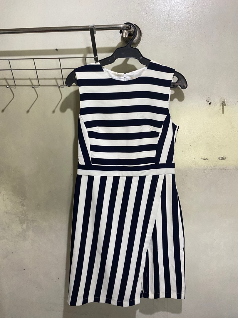 CLN Stripes Dress, Women's Fashion, Dresses & Sets, Dresses on Carousell