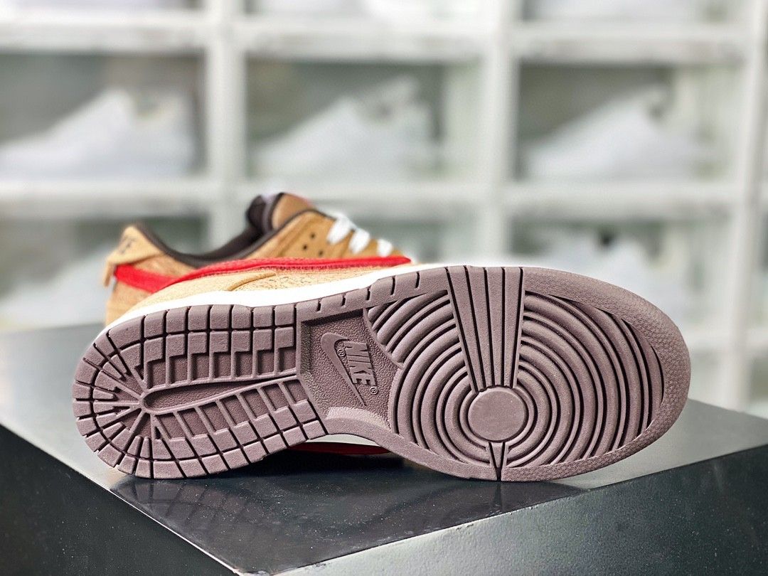 Clot x Nike SB Dunk Low"20th Anniversary/Cork", 男裝, 鞋, 波鞋 - Carousell