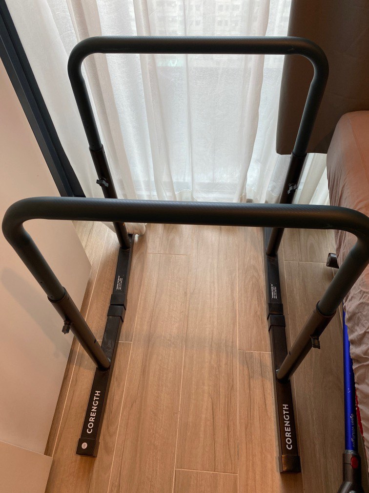 Corength dip bar from decathlon, 運動產品, 運動與健身, 運動與健身 - 有氧健身器材 - Carousell
