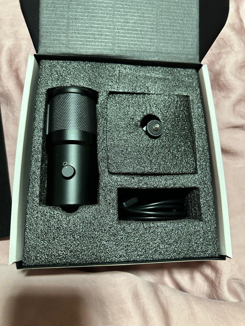 Creative Live! Mic M3 microphone, Audio, Microphones on Carousell