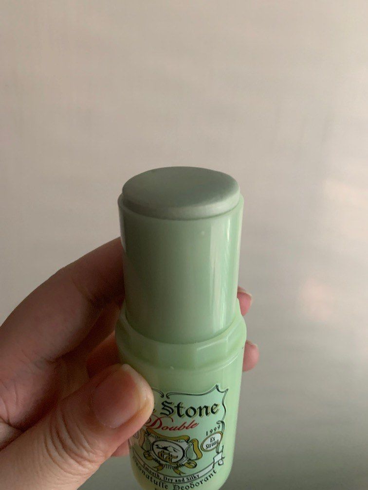 Deonatulle soft stone deodorant color control on Carousell