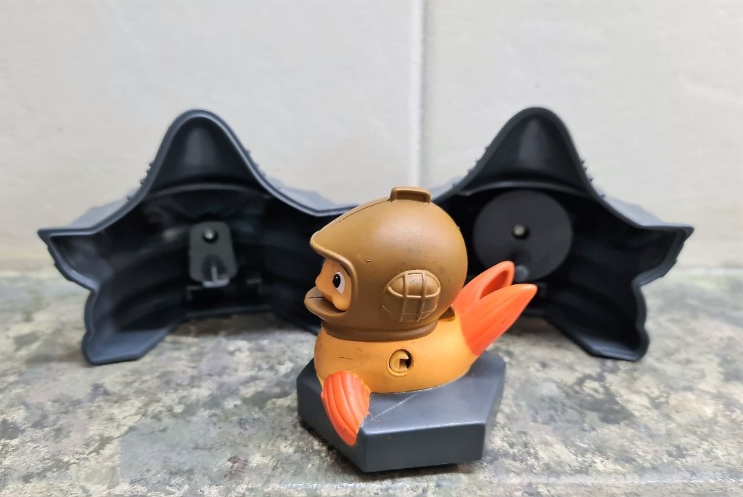 FISH OUT OF WATER - 2005 McDonald's Disney CHICKEN LITTLE Happy Meal Toy Series on Carousell