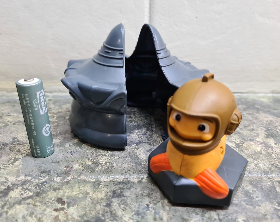 FISH OUT OF WATER - 2005 McDonald's Disney CHICKEN LITTLE Happy Meal Toy Series on Carousell