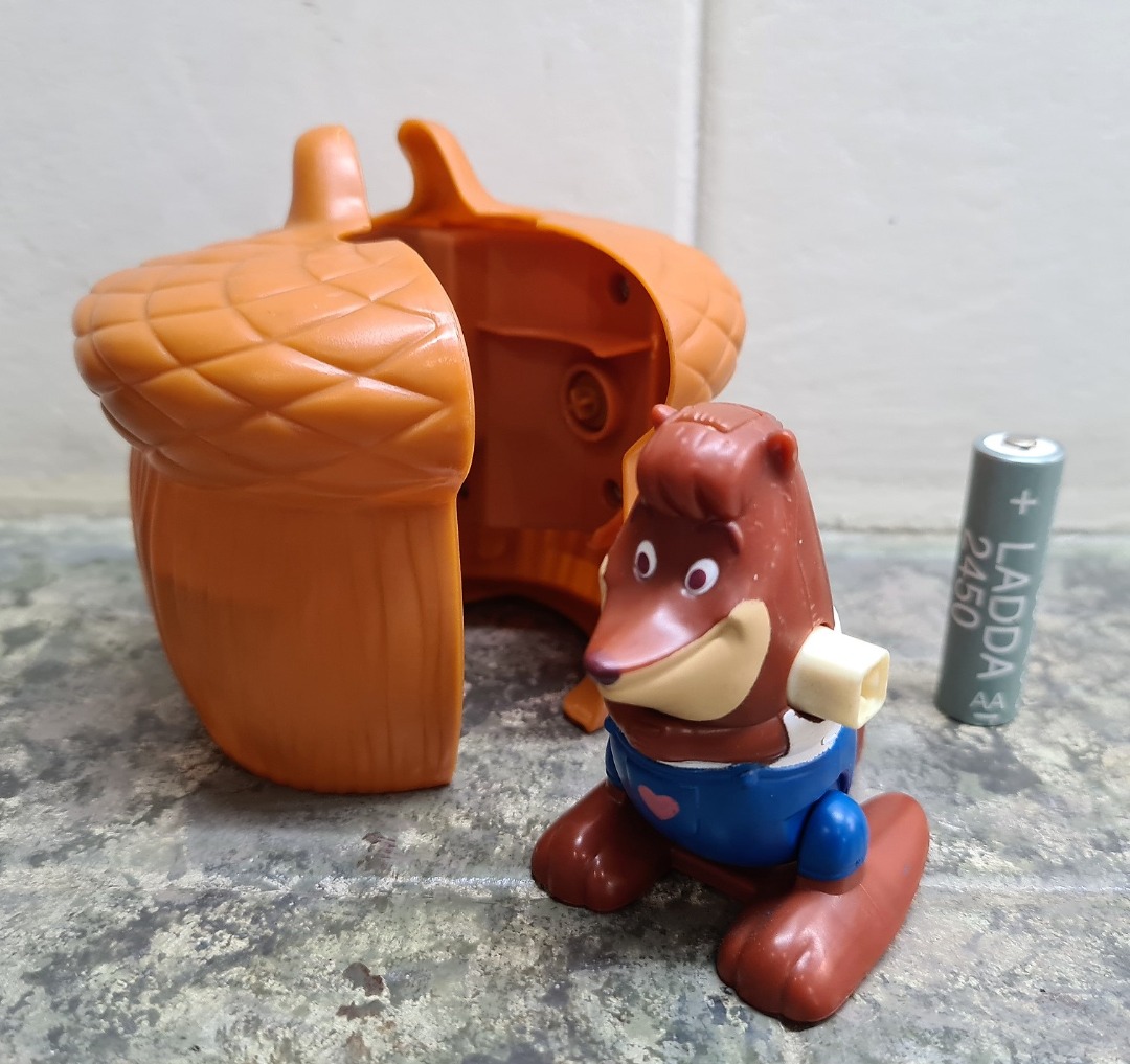 FOXY LOXY - 2005 McDonald's Disney CHICKEN LITTLE Happy Meal Toy Series ...