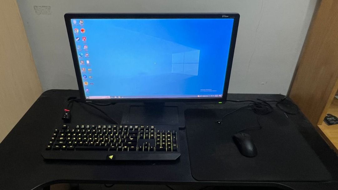Full gaming setup for sale GTX 1060 6GB i7-7700k, Benq Zowie XL2411p ...